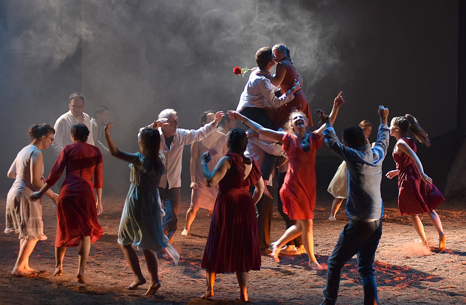 Ερωτευμένα Άλογα | Εν Δυνάμει - Δημοτικό Θέατρο Πειραιά